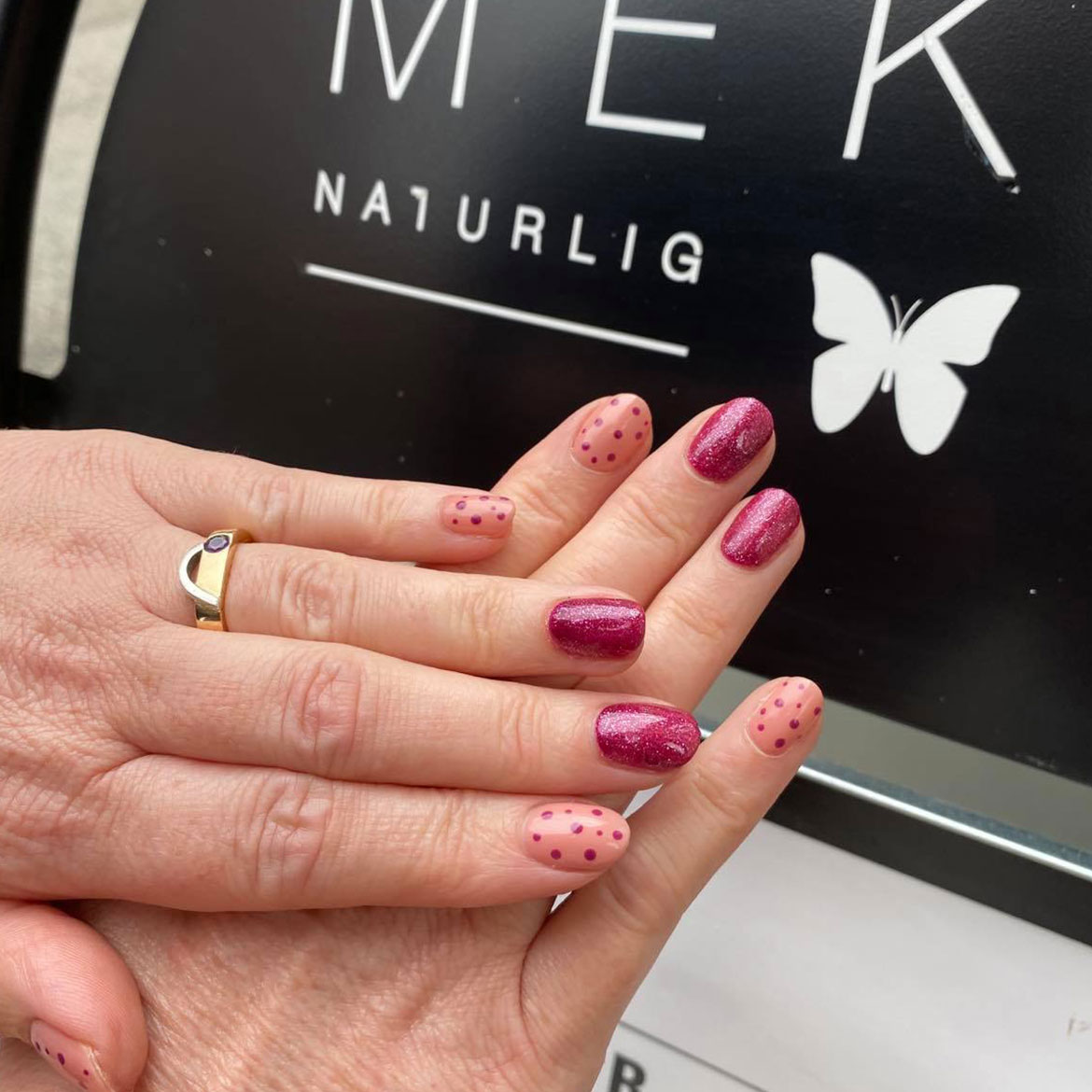 Shellac® negle | Få perfekte negle uden mærker hos Mekini i Aalborg